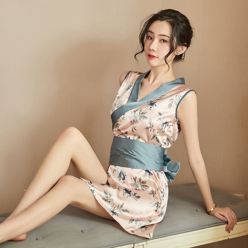 日本暢銷 | 日本舞姫 和風性感 高叉Deep V低胸和服【粉紅色】Cosplay角色扮演｜制服誘惑 | 顏色 : 粉紅色 | HKTVmall 香港最大網購平台